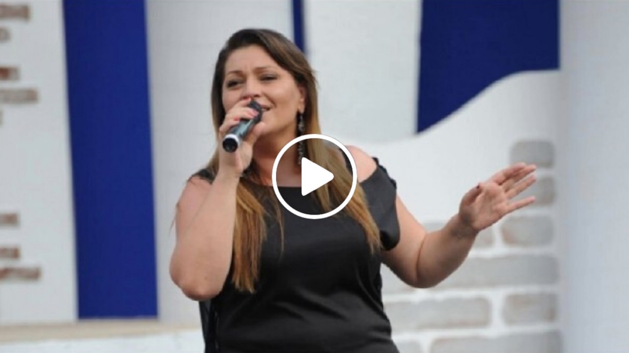 Всеки който обича песента Птица бяла нека да се чувства поздравен